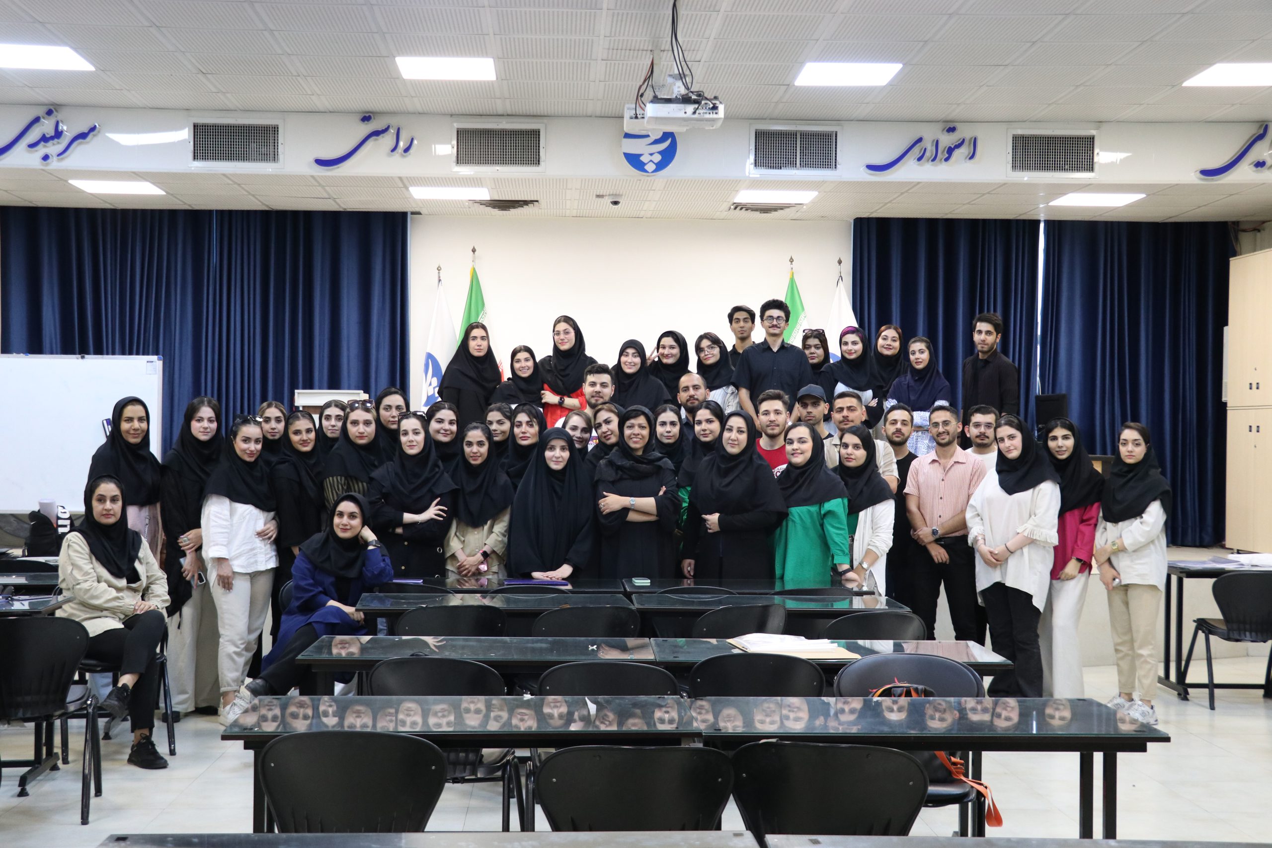 Home - Pars University of Architecture and Art - دانشگاه معماری و هنر پارس